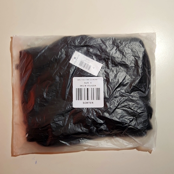 torrid | Intimates & Sleepwear | Nwt Torrid Bralette Black Velvet Mesh ...